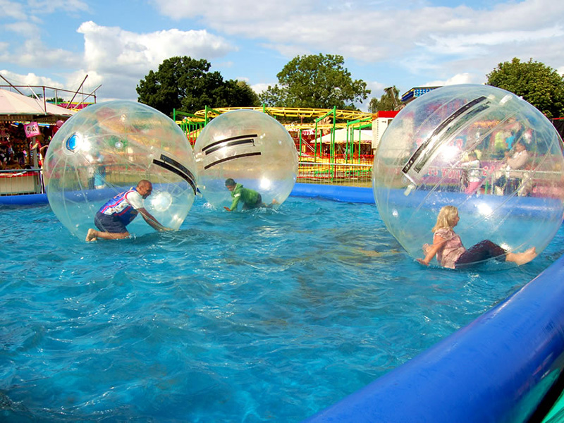 Water Walkers – North East Funfairs